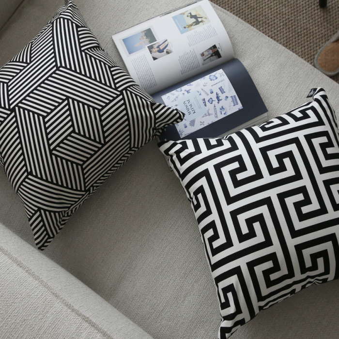 クッション専門ブランドのハンドメイド製品です。 ※こちらはクッションカバー単品タイプとなります。 カラー：A B 　【こちらは予約商品です】 ※ご注文日より2週間前後でのお届けとなります。 配送日指定が選択できるようになっておりますが、指定...