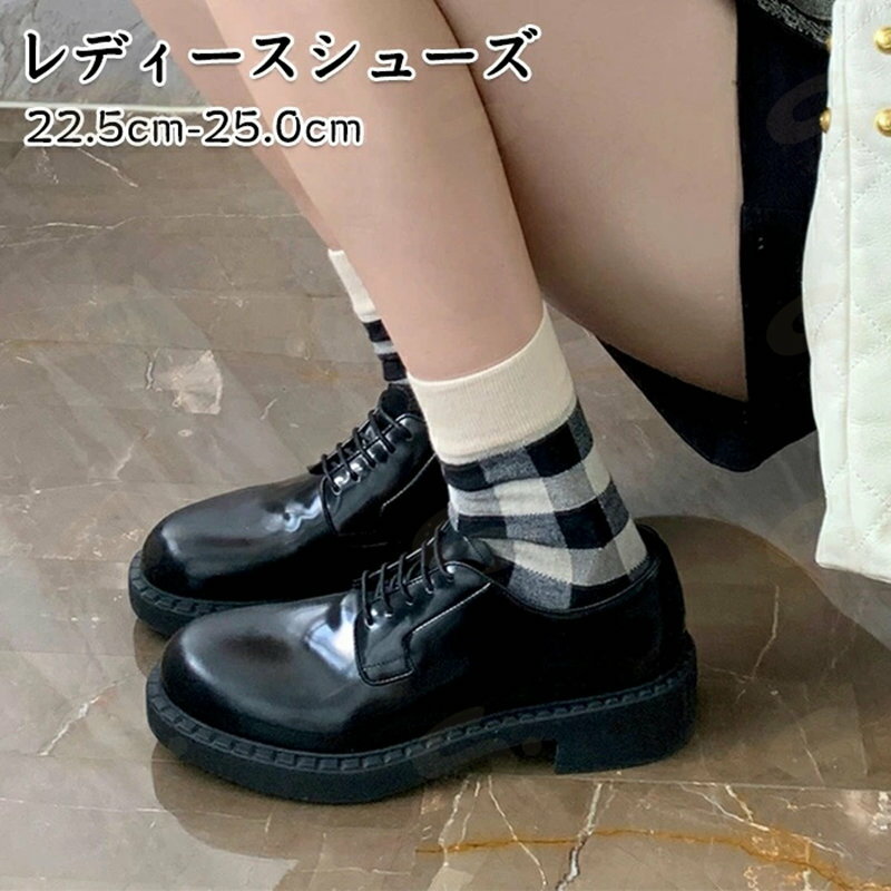 おすすめポイント Point 1: 【ツヤ感のある上品なブラックデザイン】 シンプルながらも高級感を演出し、大人かわいい仕上がり。どんなスタイルにも合わせやすい一足です。 Point 2: 【丸みのあるトゥで可愛さアップ】 優しいフォルムが...