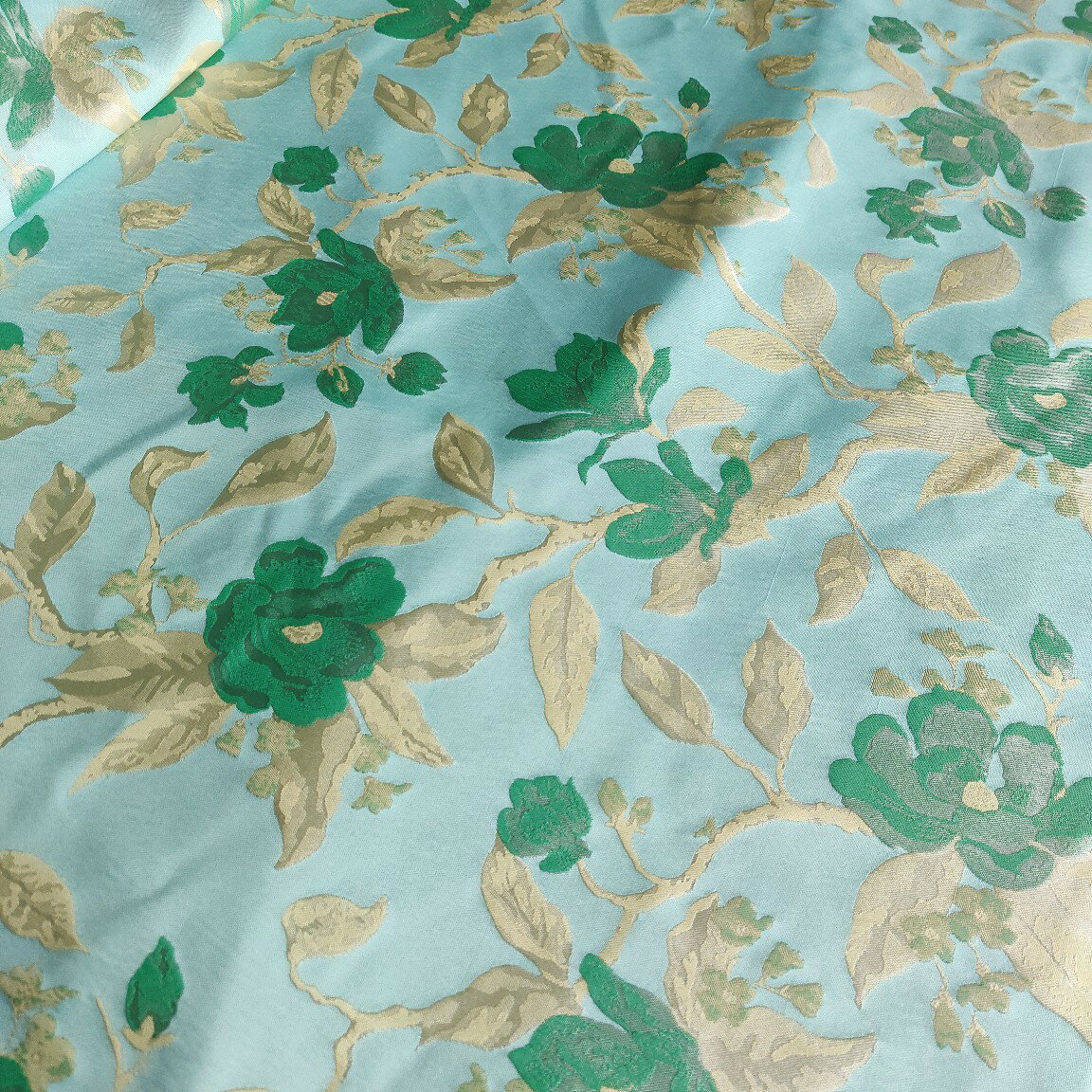 商品説明 商品内容 生地 詳細情報 素材：ポリエステル 糸数：50 密度：114 カット方 こちらの商品はご注文受付後また生産します。生産機械（double width machine）により、生地は半分ずつで同時に織ります。 （幅は商品名...