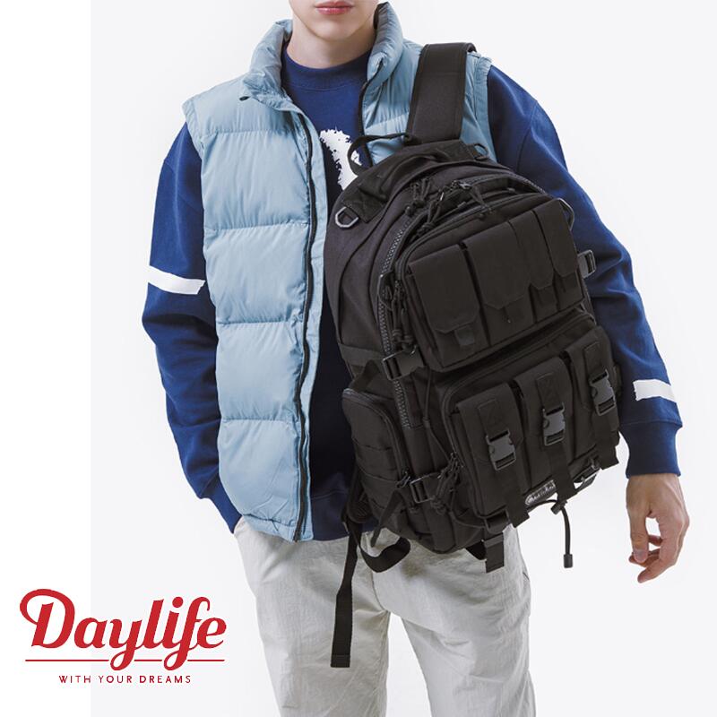 商品情報 モデル 2022 DAYLIFE TECH PLUS BACKPACK カラー BLACK / IVORY (カラーは、モニターの仕様や解像度に応じて若干の違いがあることがあります。) 素材 &nbsp;POLY+PVC サイズ／...