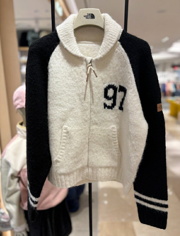 注意事項 ●送料無料/関税別途発生についてご理解の上、ご注文お願いします。 ●合計金額が16666円以上のご注文の場合は、関税などが発生する場合がございますがご理解の上、ご注文お願いします。 ●関税発生による返品、長期不在、商品受取拒否など...