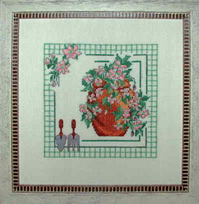 商 品 詳 細 サイズ 約 25 × 25 cm（余白を含む出来上がりサイズ） 内容 刺繍糸/刺繍布/針/チャート 布 リネン アイーダ 生産国 デンマーク メーカー型番 12030 12031 メーカー O. Oehlenschläger...