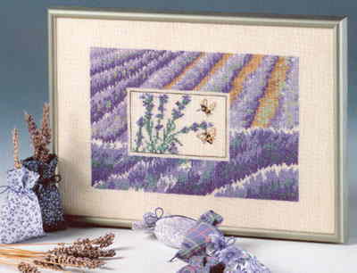 商 品 詳 細 サイズ 約 32 × 23 cm（余白を含む出来上がりサイズ） 内容 刺繍糸/刺繍布/針/チャート 布 ／ 生産国 デンマーク メーカー型番 57118 メーカー O. Oehlenschlägers Eftf.（オーレンシ...