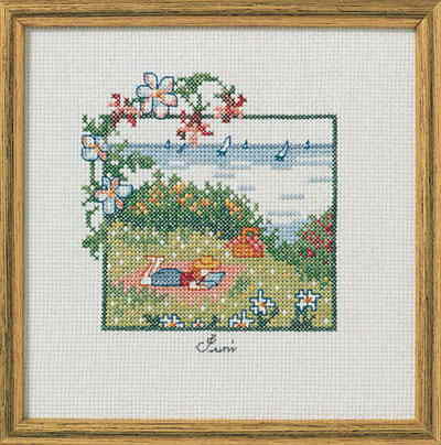 商 品 詳 細 サイズ 約 15 × 15 cm（余白を含む出来上がりサイズ） 内容 刺繍糸/刺繍布/針/チャート 布 アイーダ 生産国 デンマーク メーカー型番 84835 メーカー O. Oehlenschlägers Eftf.（オー...