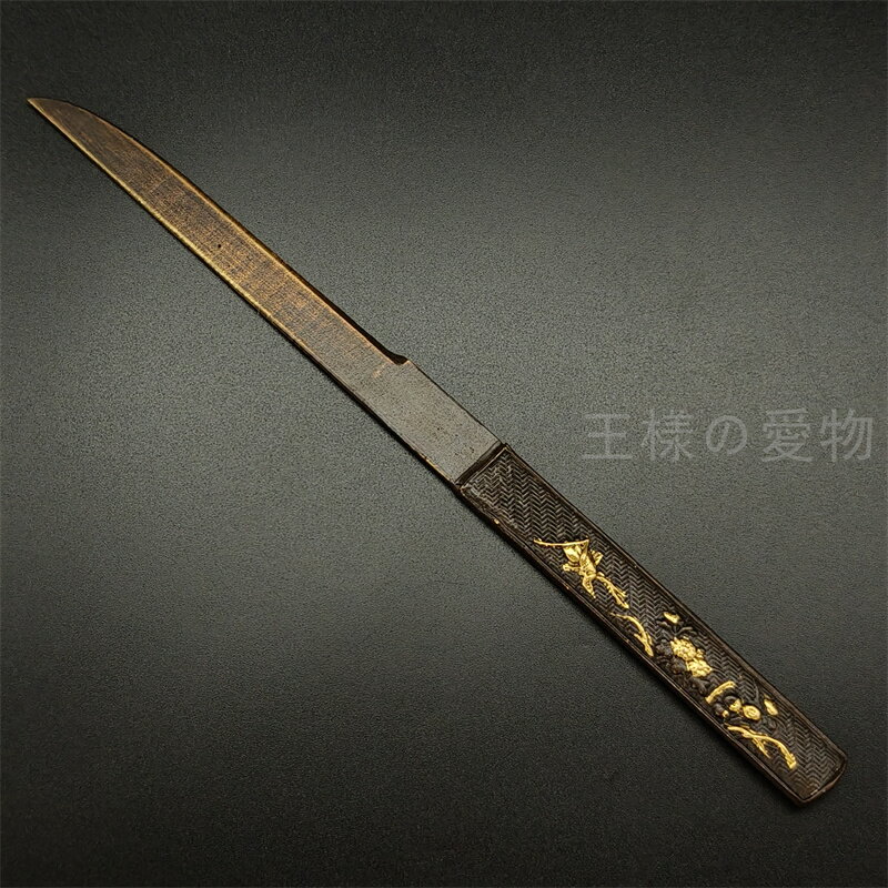 商品情報小柄の刀は一体鋳造です、分体できません、鑑賞用の物です。ご了承の上に購入おねがいします。実際発送する商品は多少個体差があります。お互い良い評価出来る方お待ちます。ライトとカメラより写真は多少色差があります。ご了承お願いします。当方は...