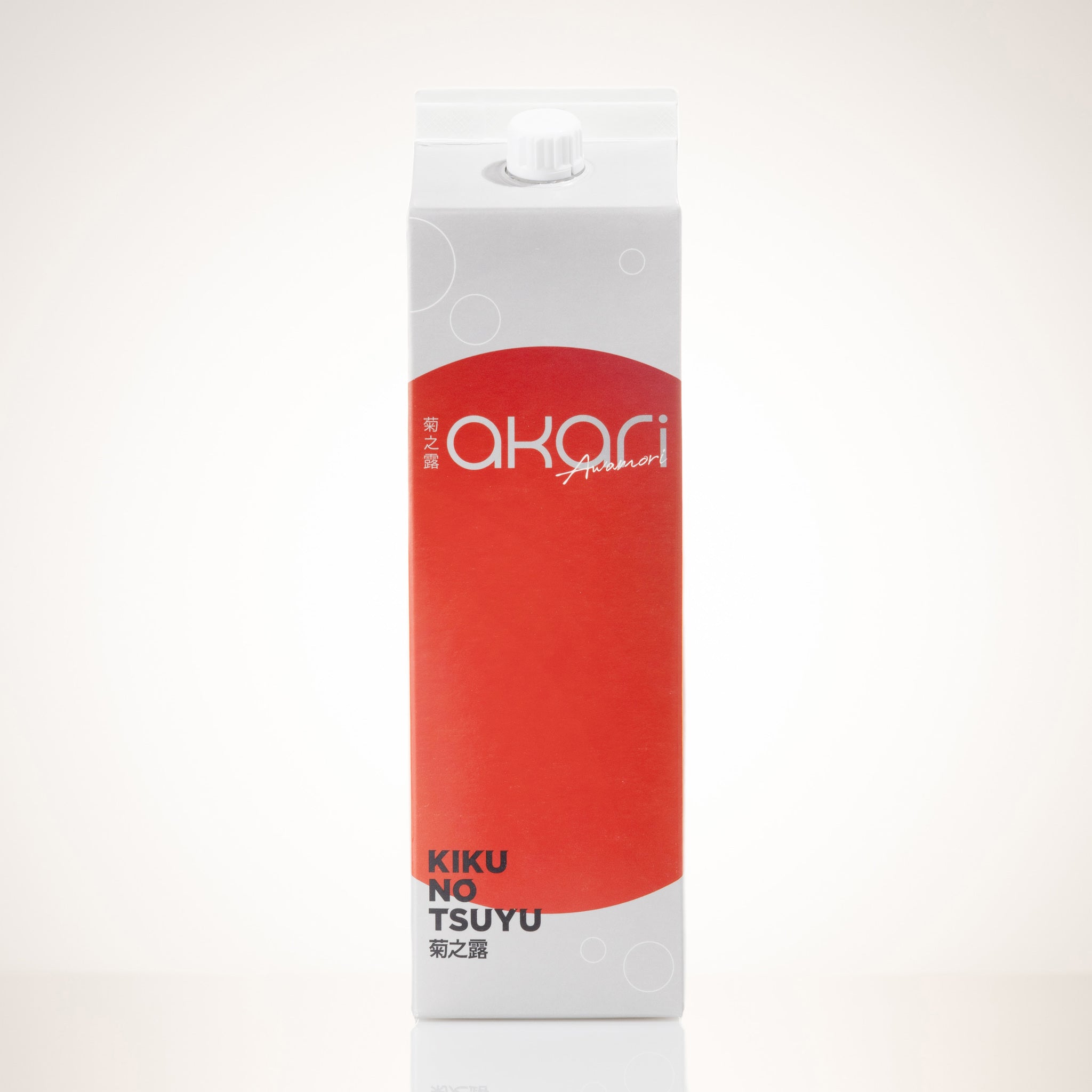 菊之露初の減圧蒸留とこだわりの濾過製法による、透明感のあるスッキリとした味わいが特徴。 アルコール感が少なく優しい味わいでとても飲みやすく仕上げています。プレーンで爽快感のあるソーダ割り、華やかな茶葉の香りが楽しめる「さんぴん茶割り」、果実...