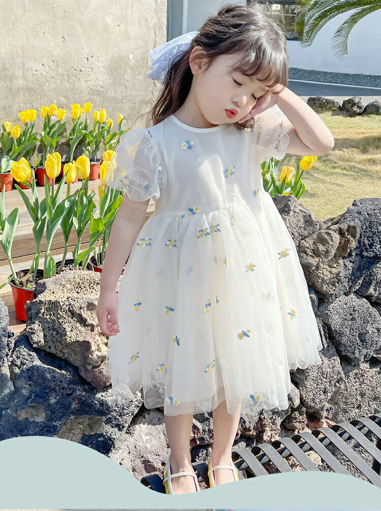商品の詳細商品名 子供ドレス素材 ポリエステルサイズ 80-130cmカラー ベージュ注意事項：お使いのモニターによって発色が異なるため、表示されている色と実際の色とは異なる場合があります。サイズは平置きでの実寸になっております。1-3cm...