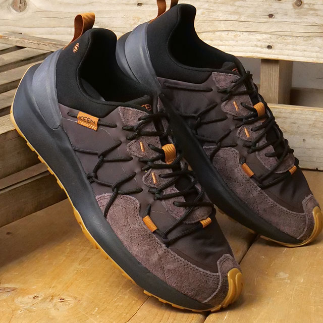 キーン | keen 当店はキーン正規取扱店です。ご安心してショッピングをお楽しみください。 商品情報 [ ブランド ] キーン　KEEN [ ジャンル ] スニーカー [ 素　 材 ] アッパー：3mmリサイクルPET製ラウンドポリエステ...