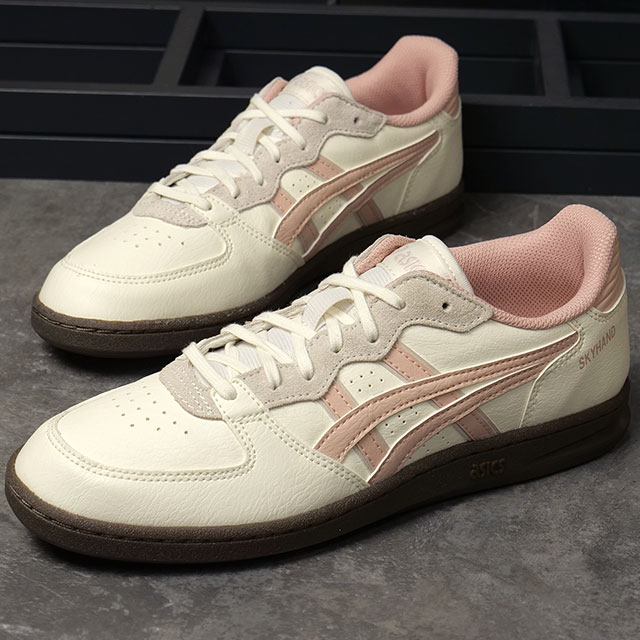 [ ブランド ] アシックス　ASICS [ ジャンル ] スニーカー [ 素　 材 ] アッパー：人工皮革／天然皮革 [ 原産国 ] インドネシア レトロなフォルム、現代の快適性 前身の鬼塚株式会社の設立が1949年、その後1977年にア...