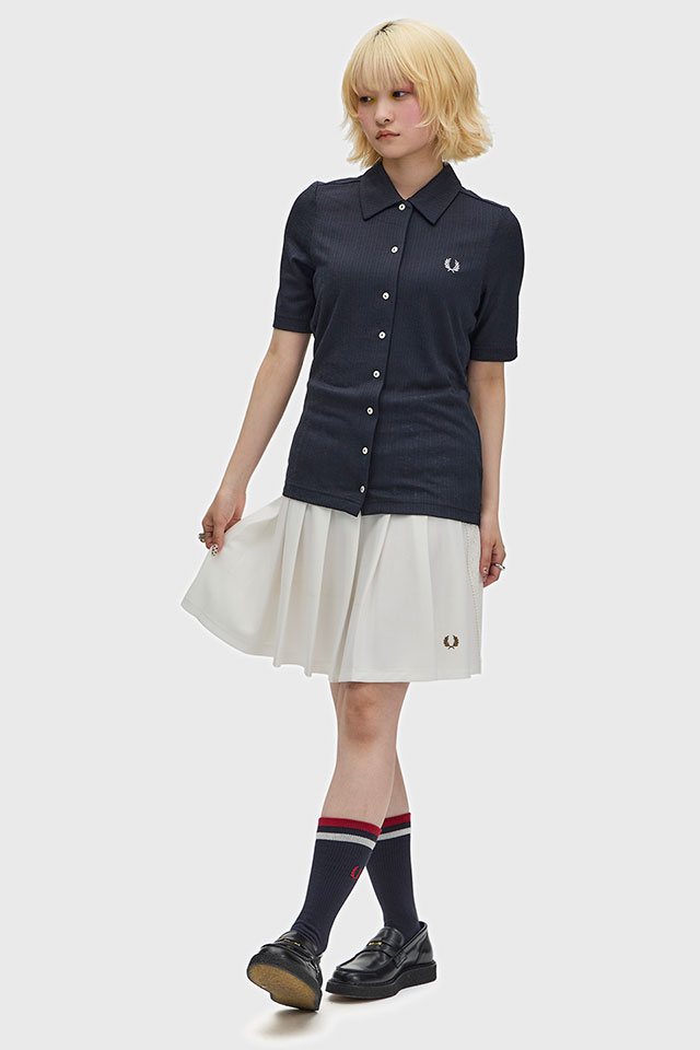 フレッドペリー | FRED PERRY 当店はフレッドペリー正規取扱店です。ご安心してショッピングをお楽しみください。 商品情報 [ ブランド ] フレッドペリー 　FRED PERRY [ ジャンル ] シャツ／半袖 [ 素　 材 ] ...