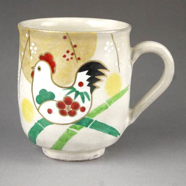 ギフト対応 清水焼京焼の窯元花月のマグカップ　干支酉松竹梅です。その年の干支を使ったり、飾ると言うことは新年を祝うとともに、福を招くと言われています。 どうか床の間に食卓に、玄関に。干支の酉を飾っていただいて、幸福をおよびください。 ◆当店...