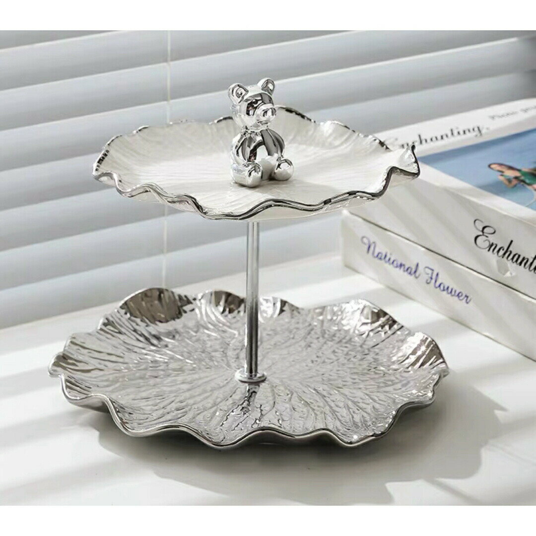 商品説明プレート(大)： Φ21cmプレート(中)： Φ17cm材質：プレート陶器磁器支柱：合金パッキン：シリコンワッシャー、ネジ：ステンレ☆☆★★★★★★★★★★★★★☆☆◆お客様のご覧になっているモニター等により多少色が異なる場合がござ...