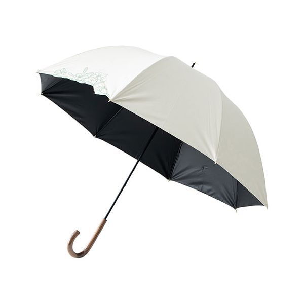 ■サイズ・色違い・関連商品■50cm ブラック■50cm オフホワイト■50cm ピンク■55cm ブラック■55cm オフホワイト[当ページ]■55cm ピンク■商品内容正面1駒にユリの花をキラキラの銀糸を組み合わせてスカラ刺繍した、華や...