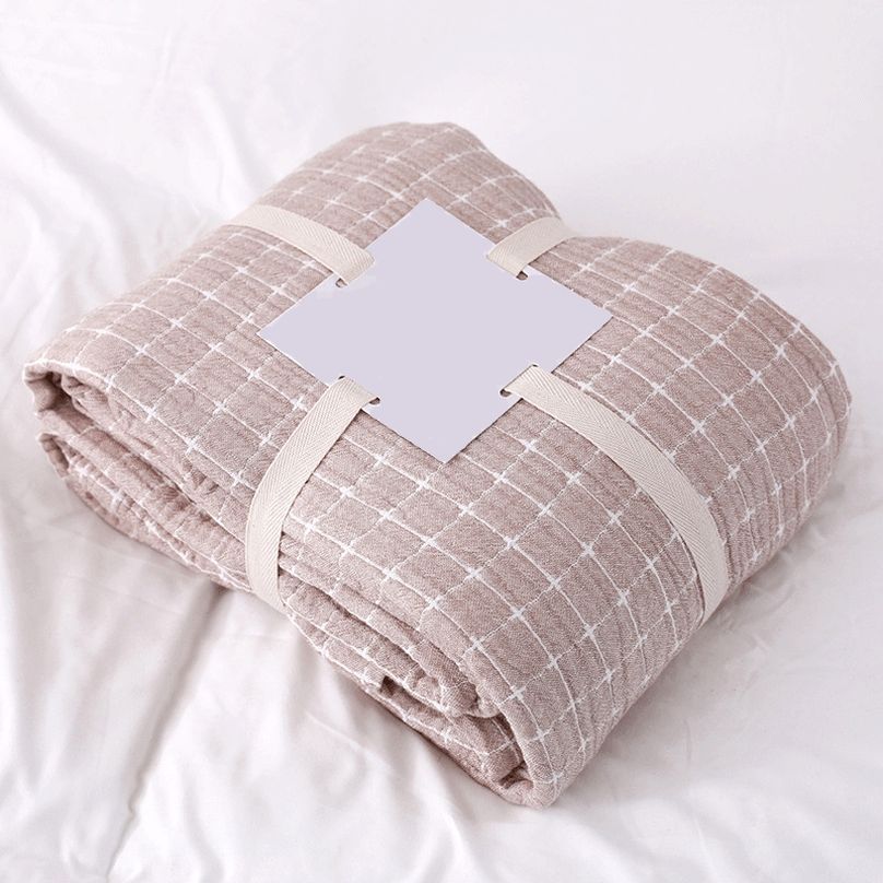 メイン素材：綿・コットン・サイズ：150*200cm、200*230cm　 素材：綿100%（100％天然素材） 　3重ガーゼ 単品 冷房対策】夏の必需品であるタオルケット。多重ガーゼケット、程良い厚みで、冷房の効いた部屋で掛け布団をかけれ...