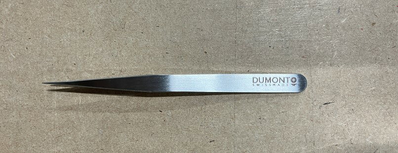 ●一般形●強く、鋭い先端●シリーズ番号：No.1●材質：DUMOXEL(ノン・マグ)…耐腐食に非常に優れています。95%磁気を帯びない。■仕様●厚さ(mm)：0.12●材質：DUMOXEL(ノン・マグ)●メーカー型番：0103-1-PO