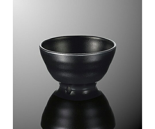 ●匠の技が生み出した大胆で繊細な石物の風合い。●色：黒●容量：560mL●径：135mm●高さ：75mm