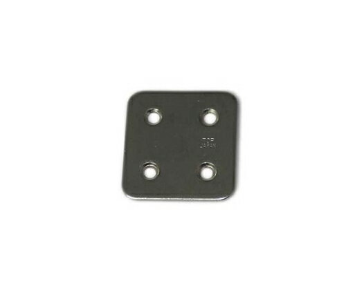 ●家具などの作成や補修に便利な金具です。■仕様●サイズ：40×37.5mm●板厚：2mm●ビス穴径：3mm●コード番号：00016787