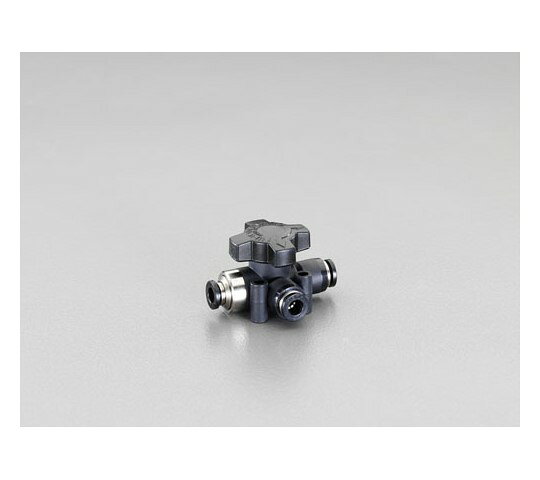 ●使用圧力範囲：0/0.7MPa●使用温度範囲：0/60℃（凍結なきこと）●材質：本体：ガラス入りPBT、ハンドル：POM●使用流体：空気●チューブ外径（D1×D2)：6×6mm●コックを90゜廻すと流路が切り替わります。●コード品番：EA...