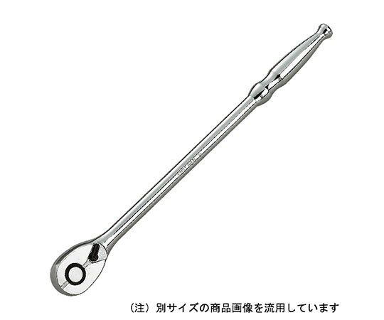 ●無理なく力をかけやすい、ロングタイプです。●ソケットなどと組合せて、ボルトの締め緩めができるハンドル。●ヘッド部に一体式クロウを採用する事で厚さを従来比20パーセント減のコンパクト化しています。●36枚ギアを採用し、10度の細かい送り角度...