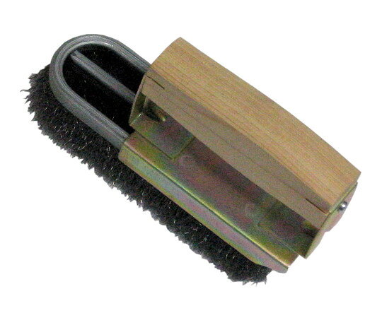 ●取っ手がついたワイヤブラシです。●サイズ：130×40×75mm、毛足/15mm●重量：約220g●材質：ブラシ/ワイヤ●商品コード：69140671