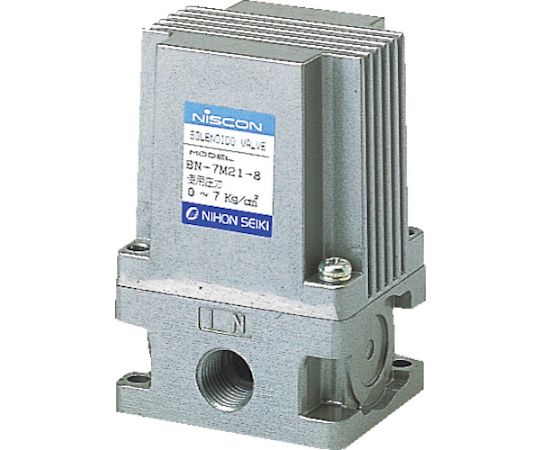 日本精器 2方向電磁弁8AAC100V7Mシリーズ BN-7M21-8-E100 1台●取り扱い簡単な2方向電磁弁です。●有効断面積（mm2）：3.5●接続口径：Rc1/4●電源（V）：AC100●使用流体：空気●流体温度（℃）：-10〜4...