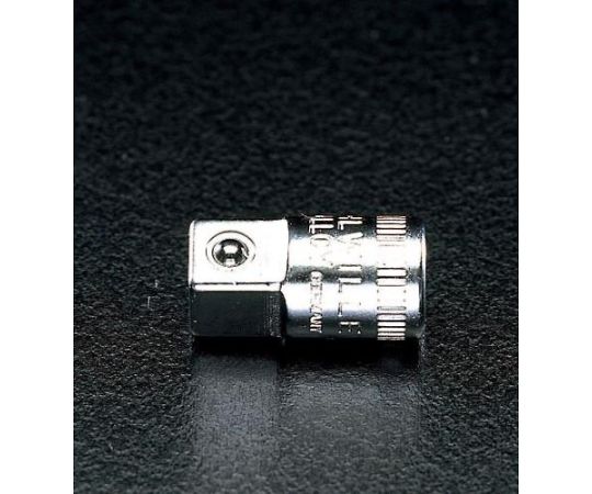 エスコ 凹凸ソケットアダプター　1/4"DR×1/2"DR EA617XR-24 1個●オス（凸）：1/2"●メス（凹）：1/4"●全長（mm）：28●重量（g）：36●ソケット部外径（mm）：16.5●側面ローレット加工●1/2"DRのソ...