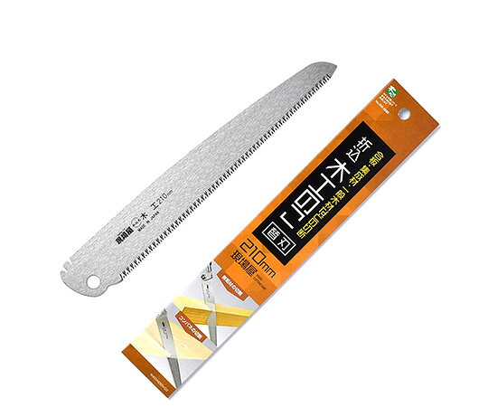 石鋸工業 折込鋸　木工のこ用替刃 NO,INK-0680 1個●現場屋　折込鋸　木工タイプ用の替刃です。●合板・集成材・一般木材などの切断に！●ドライバーやコイン等でネジを外し、簡単に刃の交換が出来ます。●Made　in　Japan●本体寸...