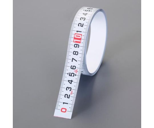 アズワン 粘着付・幅広目盛テープ（正目盛） 25mm×3.0m EA720YY-53 1個●数字が大きく見やすい。●裏紙をはがすだけで貼り付けられ、テープをカットすることもできます。●作業台の基準目盛に。●全長：3m●幅：25mm●厚さ：約...