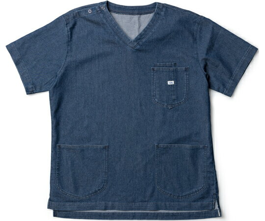 Lee Leeユニセックススクラブ インディゴネイビー M 1枚●立体的な胸ポケットやガゼット、動きやすい様にゆったりとしたシルエットが特徴の半袖スクラブ。●首元がきれいに映える、程よい深さのVネック。●着脱に便利な開きをプラス、内側にスナ...