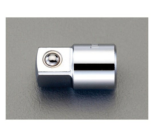 エスコ 凹凸ソケットアダプター　3/8"DR×1/2"DR EA618JB-4 1個●差込角：3/8”●※アダプターの限界トルクは小さい方の差込角が基準になります。力の入れ過ぎに注意して下さい。●オス：1/2”●メス：3/8”●全長：32m...