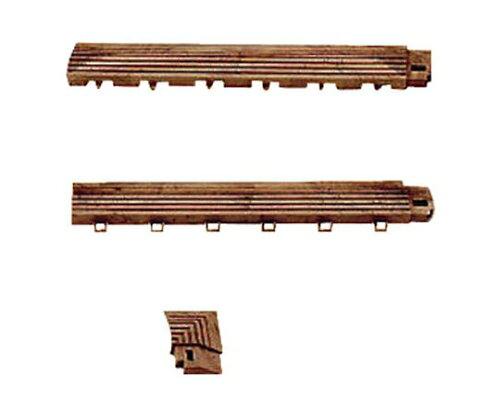 ●ファインフロアー専用のスロープフチです。●バルコニー●テラス●ベランダ等●間口x奥行x高さ(mm)：300x50x17●質量(g)：70●特殊ポリエチレン●入数：1個●メーカー型番：421056