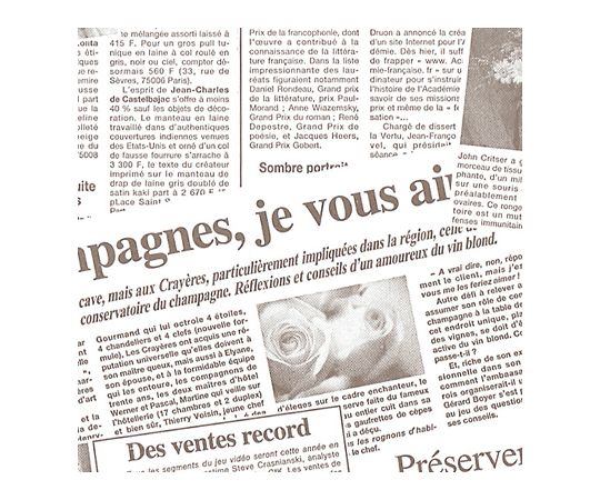 ●欧米のフラワーショップでは、ブーケの包装に新聞紙を使う習慣があります。 そんなイメージにぴったりの欧文デザインの包装紙です。●サイズ：788×545mm●材質：純白50g/m2●入り数：100枚/外袋