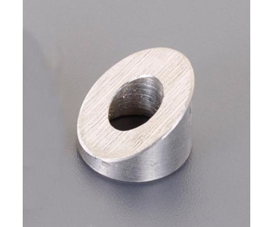 ●内径×外径（mm）：7.3×13●ロープ径：φ3mm●角度：30°●材質：ステンレス（SUS304）●座ぐり付