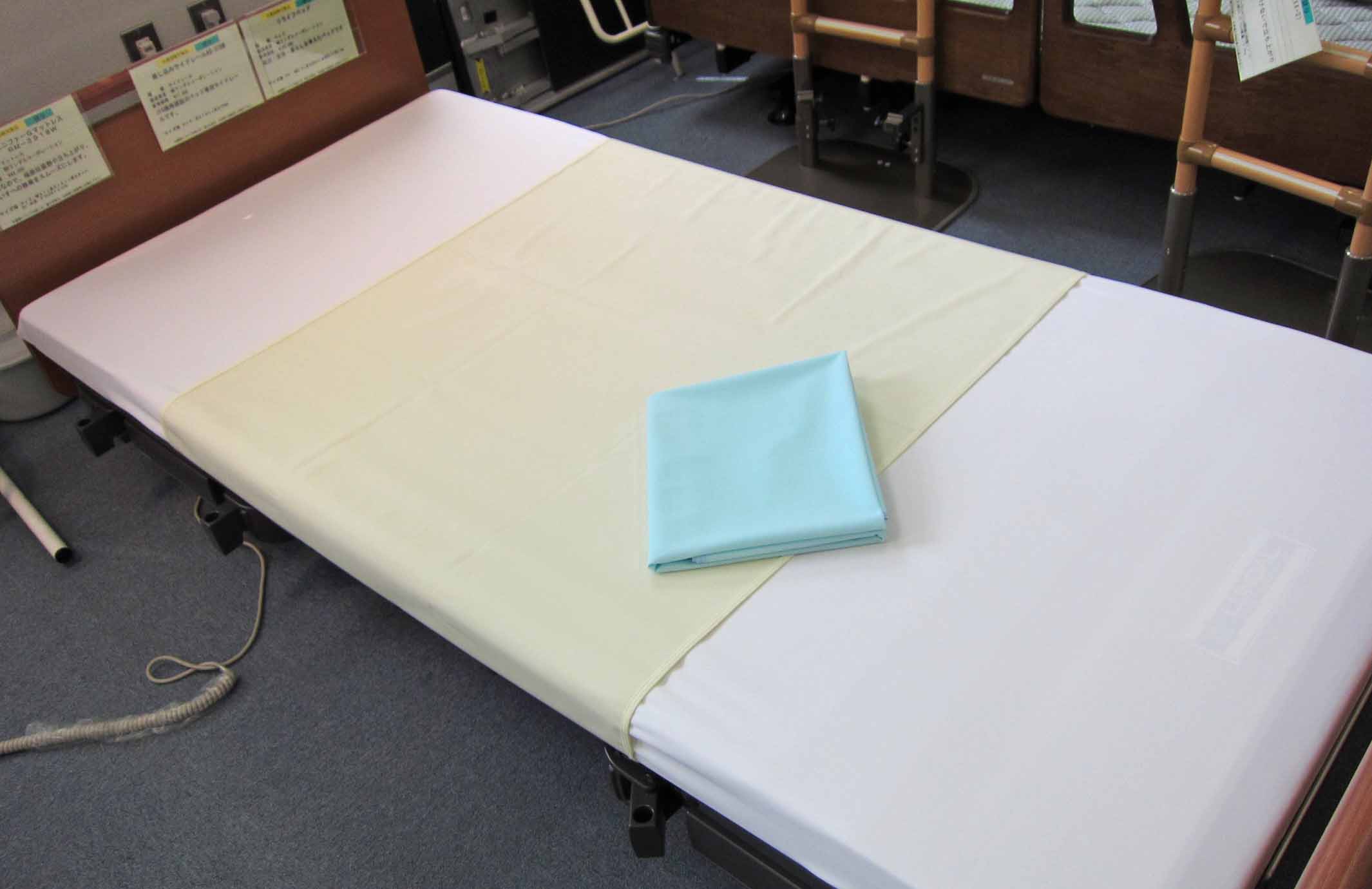 ●スムースニット素地を使用、シワになりにくい、伸縮性に優れた速乾防水シーツ。●スムースニット素地を使用、シワになりにくい、伸縮性に優れた速乾防水シーツ。