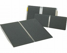 商品の仕様 ●サイズ／幅74×長さ25.5cm ●重さ／1.5kg ●耐荷重／180kg 商品の説明 ・軽いアルミ製、1枚板タイプのスロープ。 常設用、臨時用のどちらにも便利。 ・床固定用穴があるので住宅改修にも対応できます。 ・エッジがな...