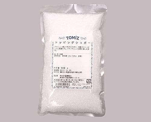 グラニュー糖より粒子が大きく、焼菓子のトッピングに最適です。プチプチとした食感が楽しめます。 ■名称：砂糖 ■原材料名：原料糖(オーストラリア製造又は国内製造又はその他)（さとうきび、甜菜） ■賞味期限（未開封時）：365日 ※製造日を起点...