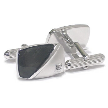 商品詳細 商品名 ダックス 【DAKS】 カフスボタン　cuffs 仕様 ・素材：ブラス（真鍮）・SVコーティング/エポキシ樹脂 ・留め金タイプ サイズ ・約H13×W19mm・重量：約8g×2 付属 ・専用BOX付 備考 複数店舗での販売...