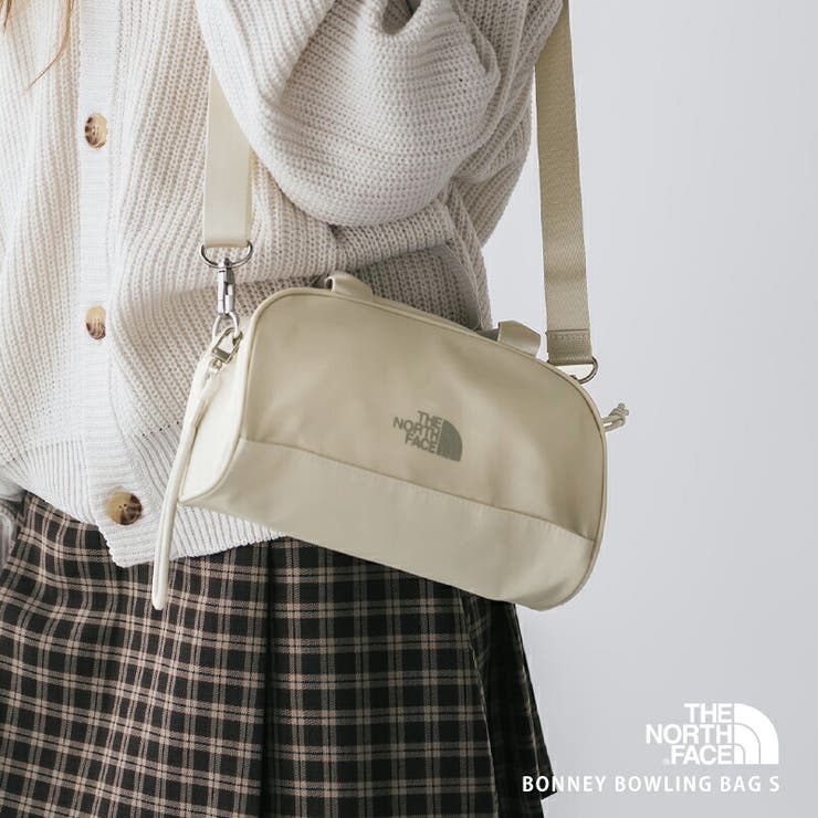 お出かけの必需品が入る収納力！THE NORTH FACE BONNEY BOWLING BAG S【ITEM POINT】●韓国限定のホワイトレーベル●ショルダーとミニハンドの2WAY●軽い外出時に便利なサイズ感商品説明【日本未展開モデル...