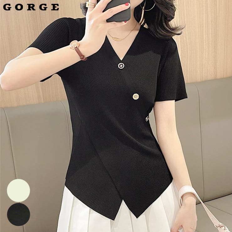 カシュクールのデザインが大人びた雰囲気を演出するニットプルオーバー。フロントに施されたボタンがスタイリングのアクセントに。フィット感のあるリブ素材で、着心地の良さをプラス◎パンツと合わせたきれいめなコーディネートがおすすめです。サイズ：F ...