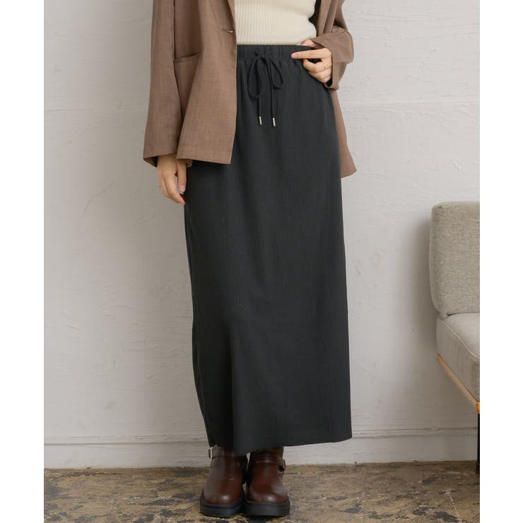 ＜セルフカット可能！！リブニットスカート＞▼デザインタイトで大人っぽいスタイリングに合わせたいリブニットスカート。ナローシルエットで、ぴちっとしつつも伸縮性もあり、履き心地は抜群。裾から10cmの部分までセルフカットして頂けるので、身長に合...