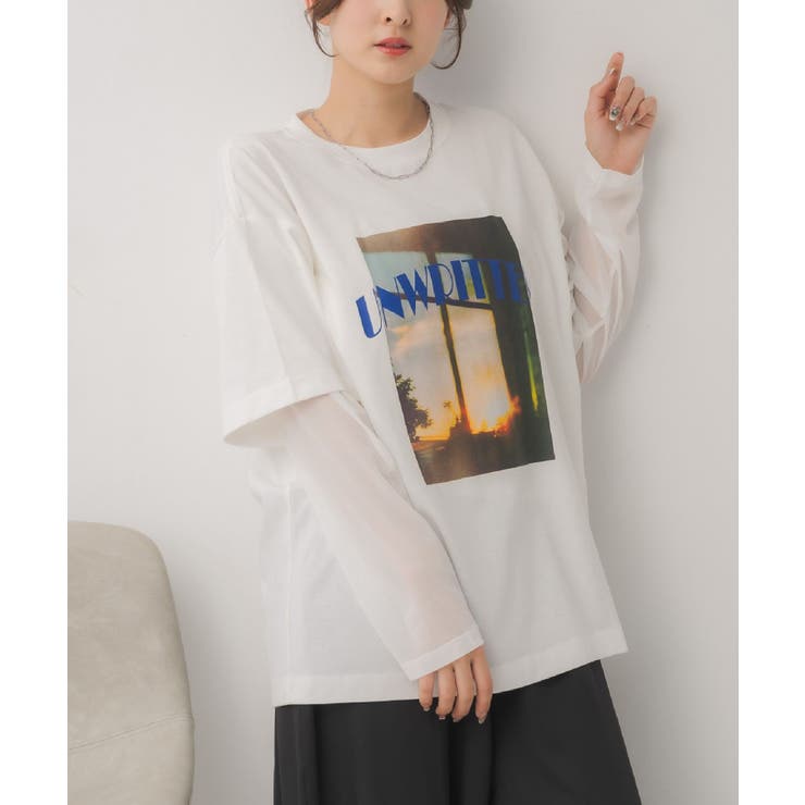 ＜カジュアルにコーデをまとめるレイヤード風BIGTシャツ＞▼デザインフロント部分に大きくフォトプリントされたBIGTシャツ。半袖Tシャツながら、肘下部分はチュール素材がドッキングされているトレンド感あるアイテム♪取り外しはできないフェイクレ...