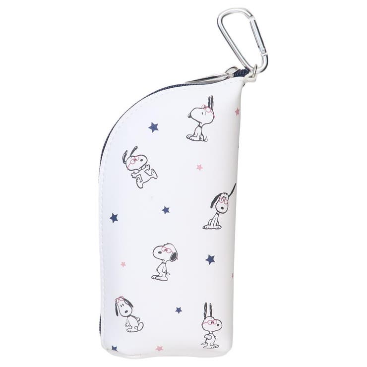 サッと取り出しやすいバッグにつけるメガネケース眼鏡 収納/お洒落/整理 ポーチ/ギフト/眼鏡 ポーチ大人気PEANUTS/SNOOPYグッズにまたまた可愛いnewアイテム登場こちらは使いやすい[カラビナ付メガネケース]バッグにつけられるので...