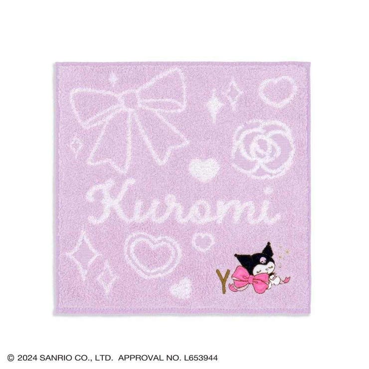 ギフトにもぴったりなイニシャルモチーフのタオルハンカチ子ども/贈り物/手拭い/汗拭き/可愛いギフトにもぴったりなイニシャルモチーフのタオルハンカチです。大きなリボンをまとったクロミの表情やポーズが可愛いデザイン。イニシャルごとにリボンのカラ...