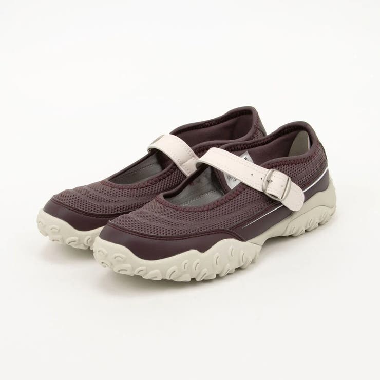 95年に発売されたTERRAIN CRUSHERを現代的にアレンジし、スポーティなラインパターンを追加してゴープコアテイストを演出しながらも、上品なムードを演出しました。オーソライトインソールを使用し、クッション性、抗菌性、防臭機能に優れて...