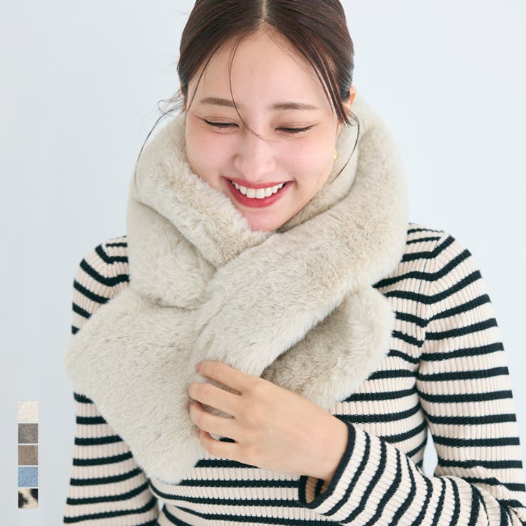 華やかさと機能性を兼ね備えた、フェイクファーティペット＼25AW 新色ダークベージュ・ダークブルーが新登場！／■デザイン・シルエットなめらかなフェイクファーで、ボリューム感たっぷり。穴に通すだけの簡単仕様で、忙しい日もサッと着けられます。首...