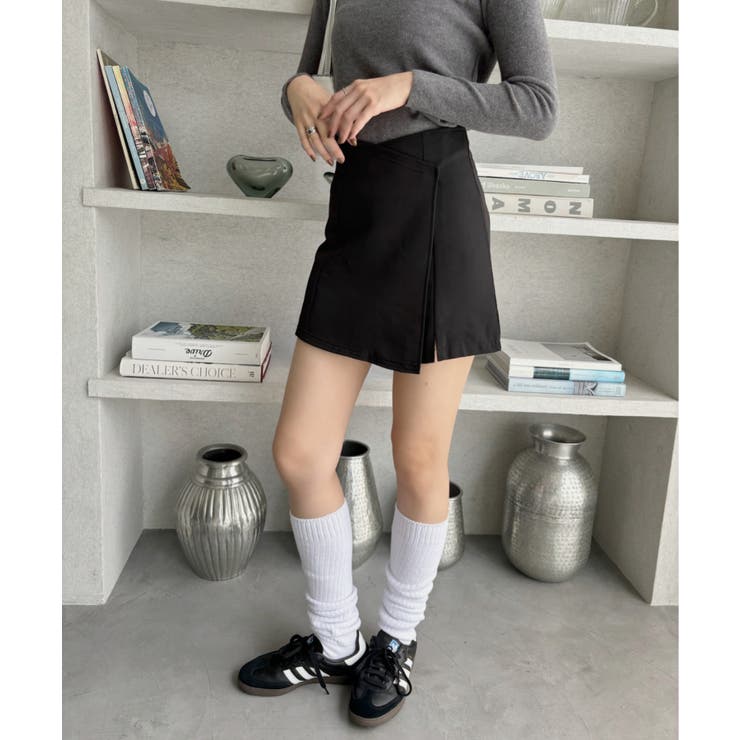 ☆ NEW ITEM ARRIVAL ☆【抜け感のある万能アイテム★ラップデザイン ミニ キュロットパンツ】■商品の特徴　・Aラインシルエットでライン綺麗見え・キュロットパンツでショート丈でも安心・トレンドライクなラップデザイン風■詳細説明...