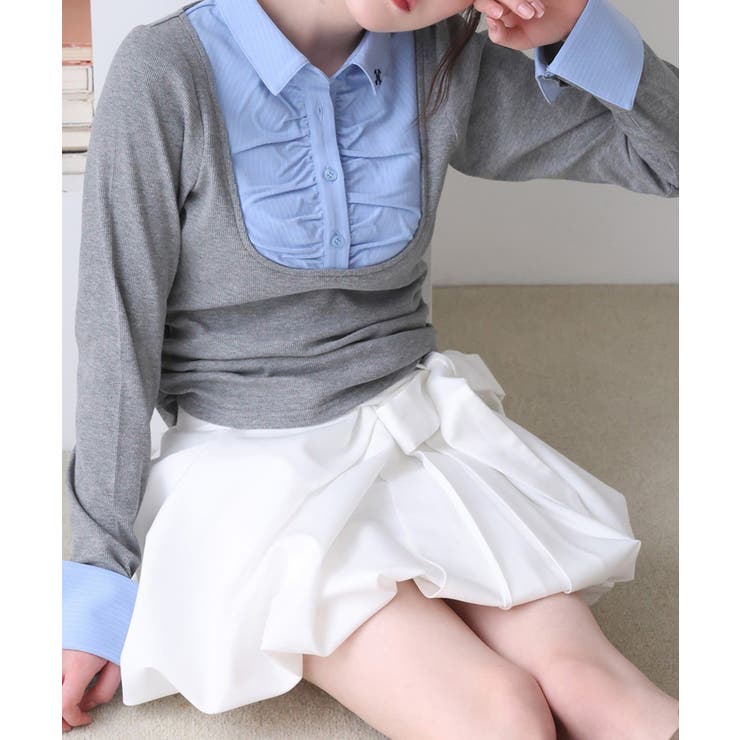 ~NICECLAUP 2026 Early Spring Collection~■Designカットソーにシャツがドッキングされた、1枚でレイヤード風に見える万能トップス。襟元のロゴ刺?が上品なアクセントになって、甘さも大人っぽさもどっちも...