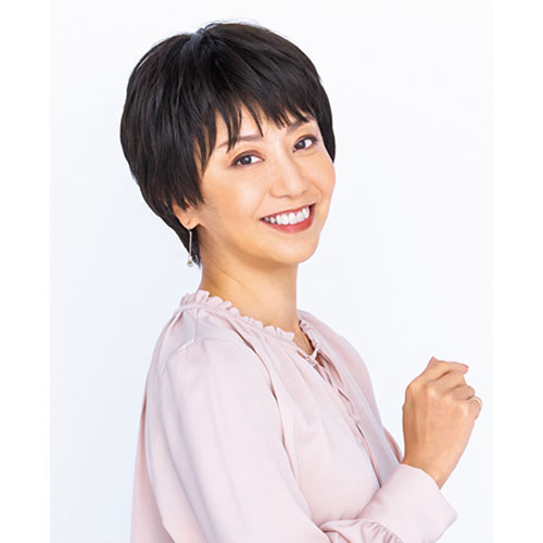 ◆無造作な毛束感がお茶目な印象、ポジティブな気持ちが沸きます。 ◆ナチュラルショートスタイル ◆毛長：フロント：7cm 　　　　トップ　：12cm 　　　　サイド　：7cm 　　　　ネープ(バック)：6cm ◆カラー　：栗色/明るい栗色 ◆...
