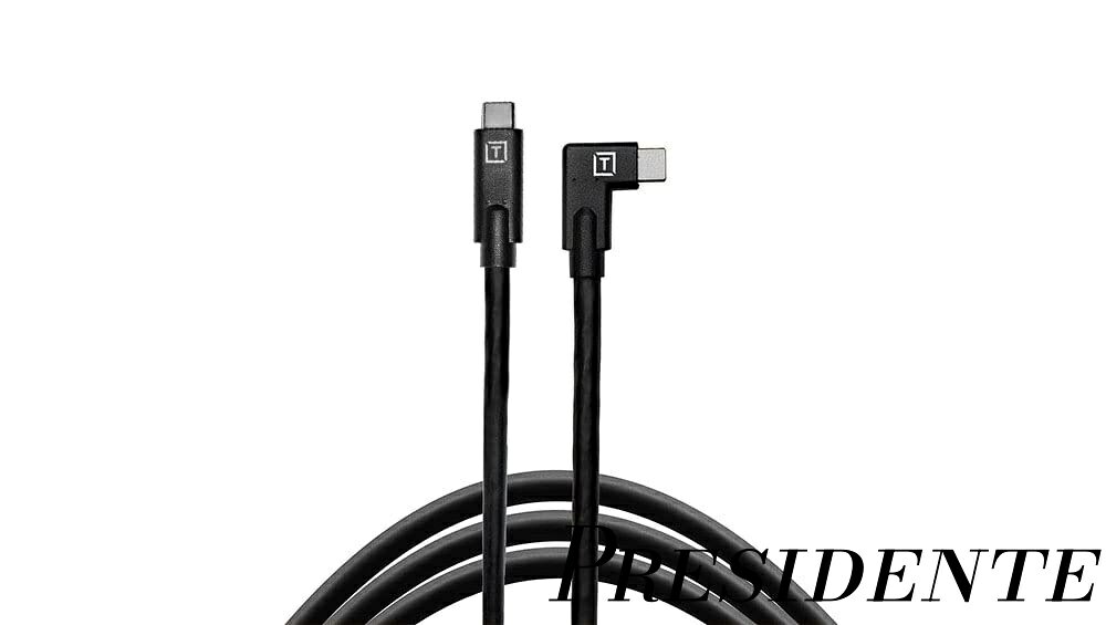 カメラに取り付けやすいよう、片方の端子に角度が付いているUSB-Cケーブルカメラに取り付けやすいよう、片方の端子に角度が付いているUSB-Cケーブル
