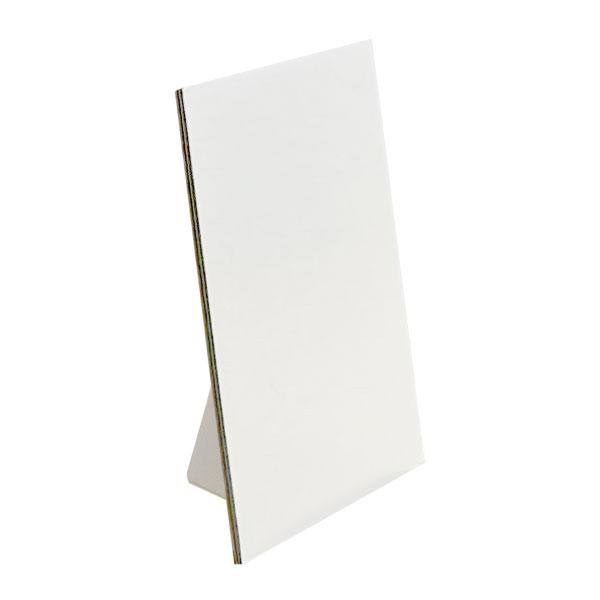 □種別：A4W□カラー：ホワイト□外寸：210 × 297mm□厚み：t4mm（1枚あたり）□重量：76g（1枚あたり）□スタンド時奥行：タテ94mm/ヨコ68mm□素材：ダンボール、再剥離粘着剤□備考：○日本製 ○2枚入 ○袋入り○屋内仕...